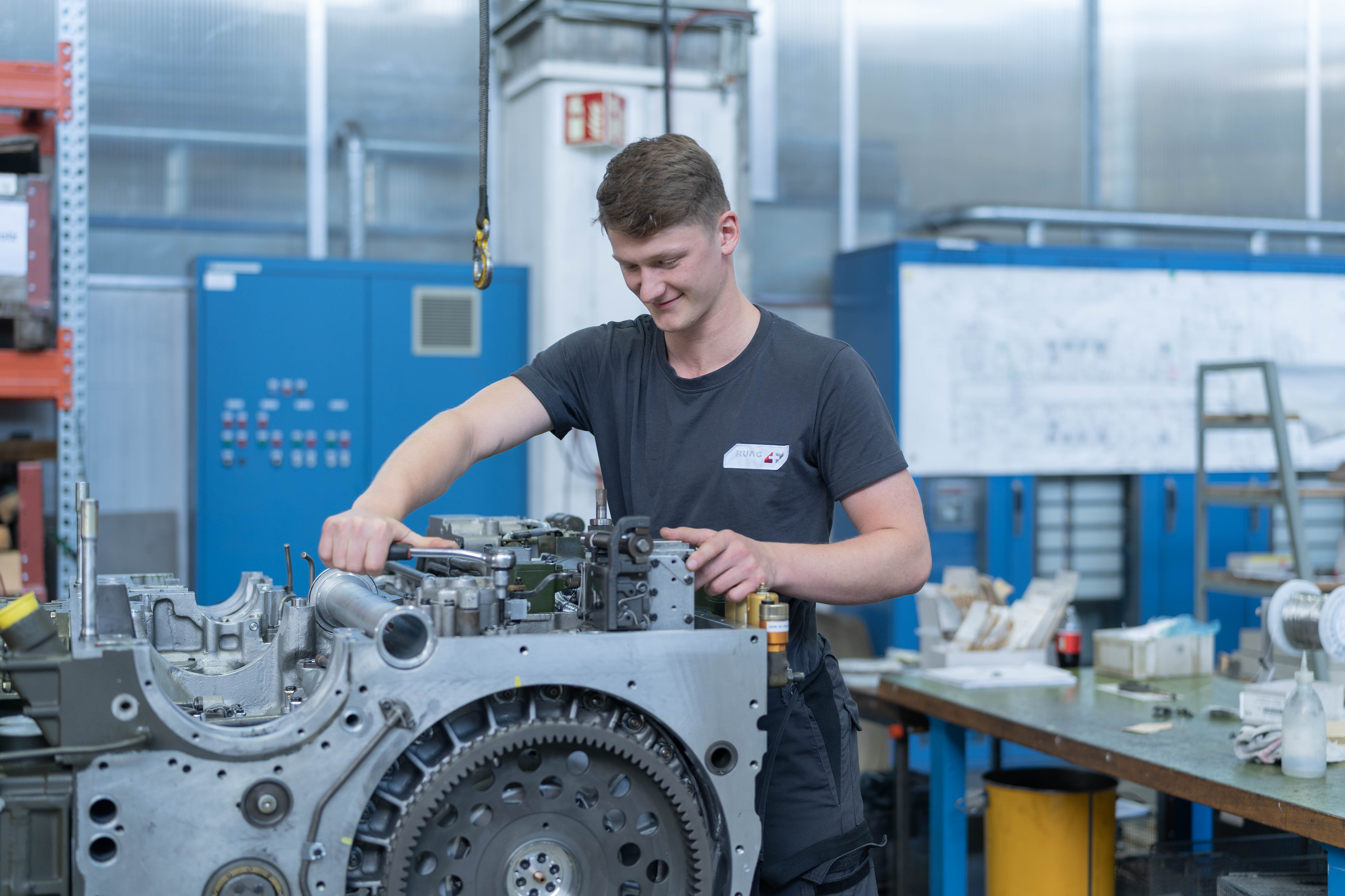 Formation de polymécanicien / polymécanicienne | RUAG