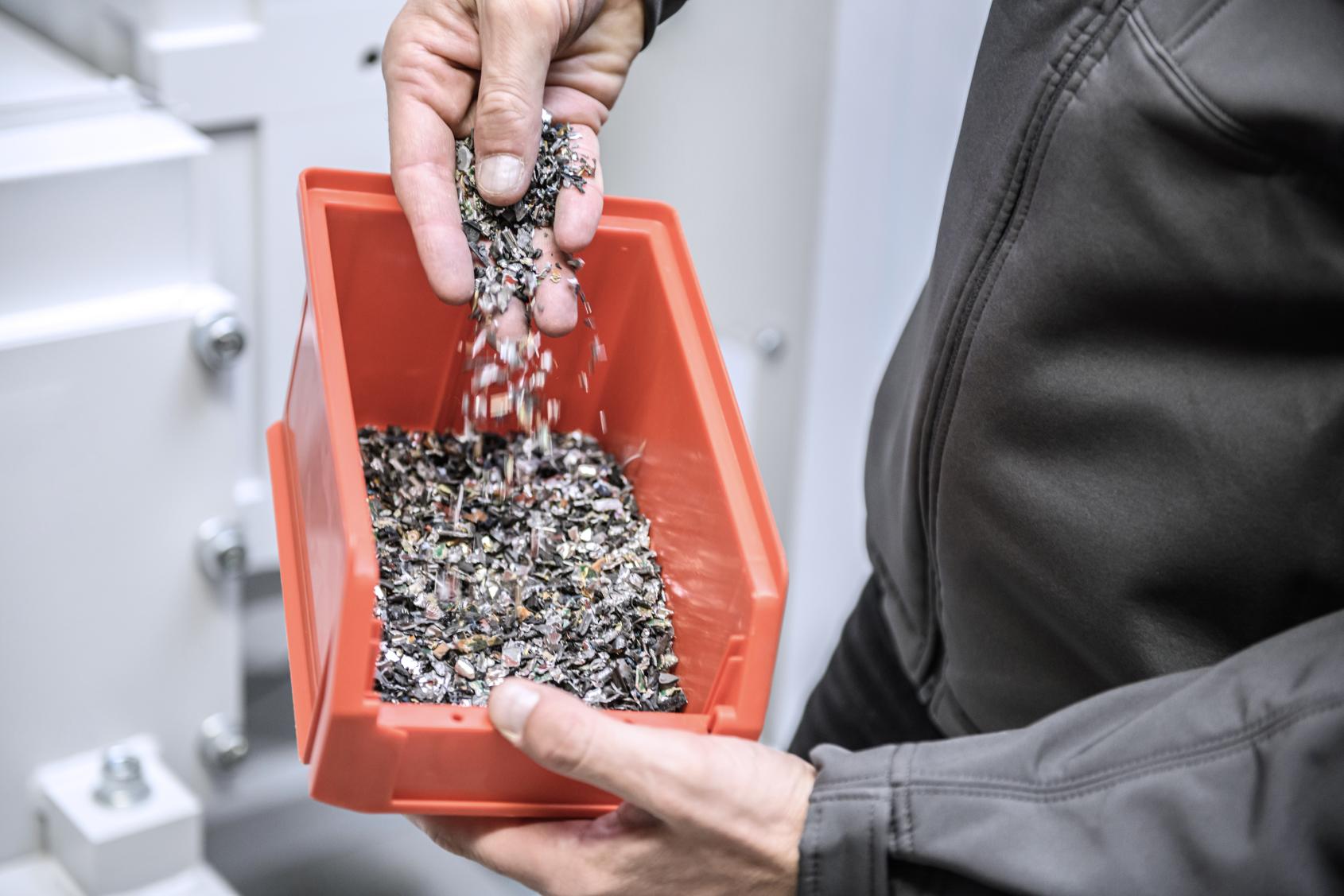 Recycling and disposal of terminal devices | RUAG
