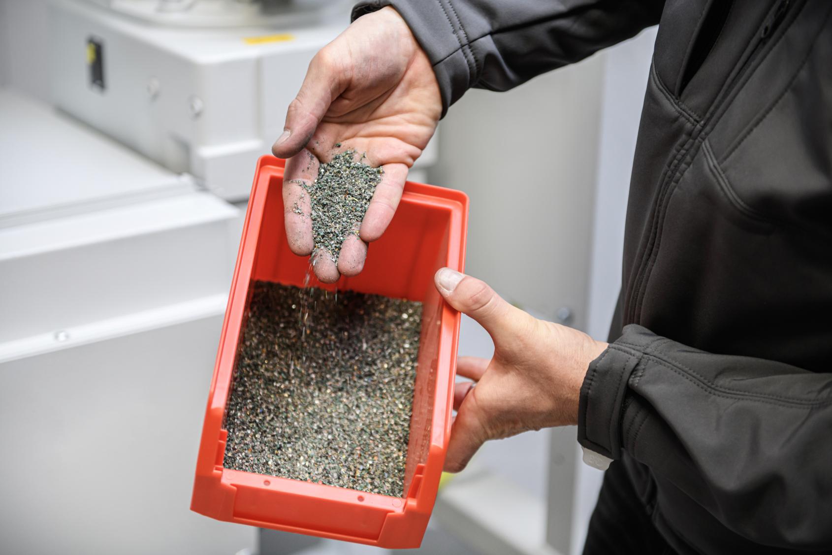 Recycling and disposal of terminal devices | RUAG